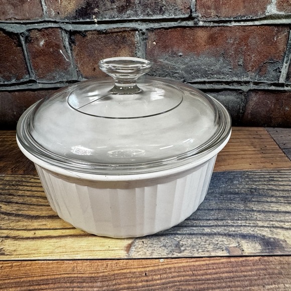 Corningware | Kitchen | Corning Ware White F5b 6 Liter Round Casserole ...